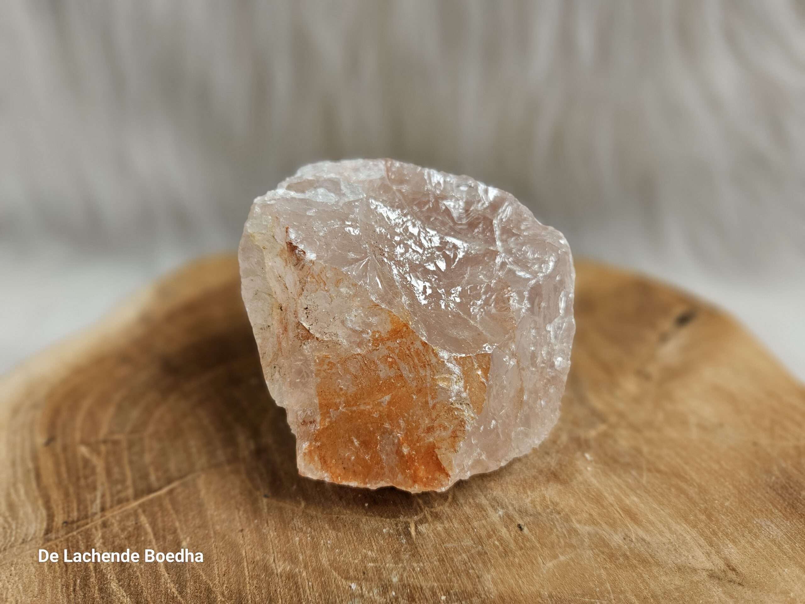 Pink fire (hematoide kwarts) – De Lachende Boedha
