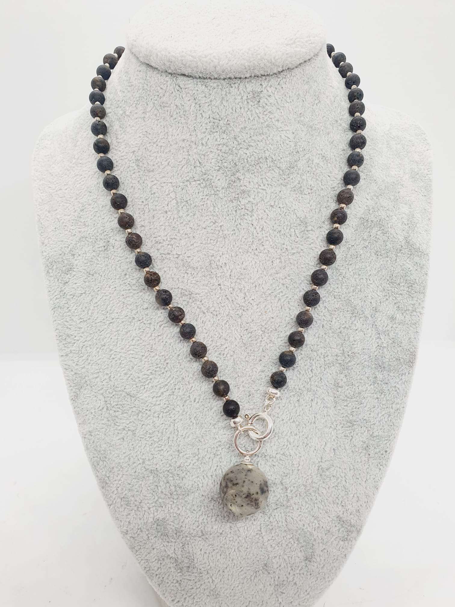 Barnsteen ketting – De Lachende Boedha